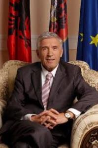 Nexhat Daci - Biografia dhe Vlerësimet - Metriku